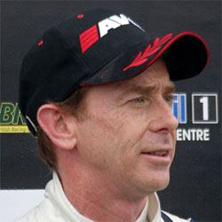 Warren Hughes - Age, Bio, Family | Famous Birthdays
