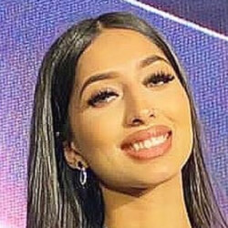 Humna - Age, Bio, Family | Famous Birthdays