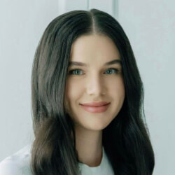 Jenna Pierce - Age, Bio, Family | Famous Birthdays