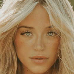 itszoeyaune - Age, Bio, Family | Famous Birthdays