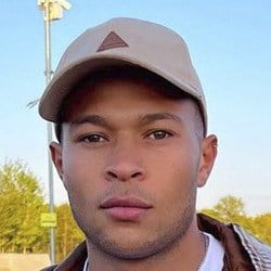 Cole Anderson James - Age, Bio, Family | Famous Birthdays