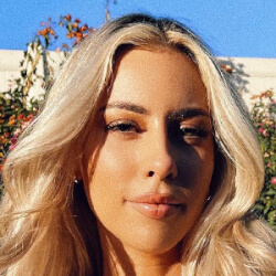 Hannah Jensen - Age, Bio, Family | Famous Birthdays