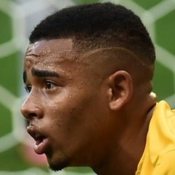 Gabriel Jesus - Age, Bio, Family | Famous Birthdays