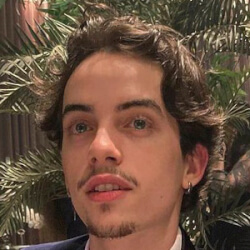 Dyllan Johnny - Age, Bio, Family | Famous Birthdays