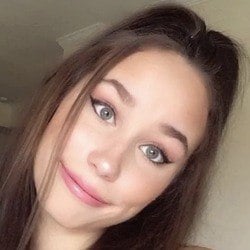 Famous Rileys | Famous Birthdays