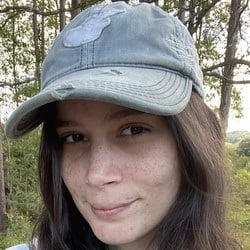 Leeja Miller - Bio, Family | Famous Birthdays