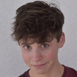Taj Farrant - Age, Bio, Family | Famous Birthdays
