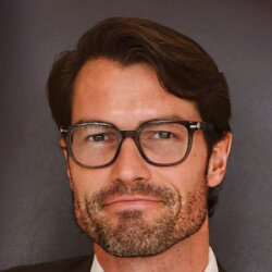 Bennett Jordan - Age, Bio, Family | Famous Birthdays