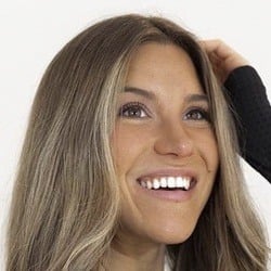 Brynley Arnold - Age, Bio, Family | Famous Birthdays