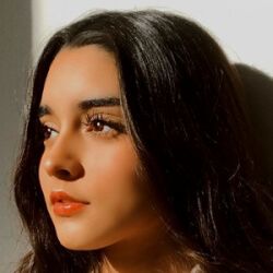 Mafer Juarez - Age, Bio, Family | Famous Birthdays