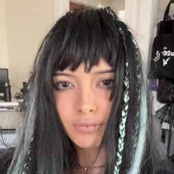Ivycomb - Age, Bio, Family | Famous Birthdays
