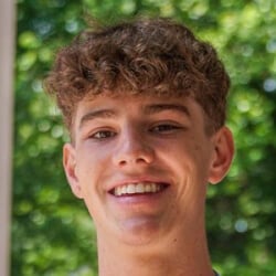 Casey Kelly - Age, Bio, Family | Famous Birthdays