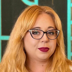 Danielle Kelly - Age, Bio, Family | Famous Birthdays