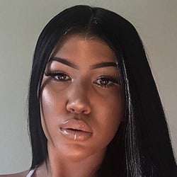 Sophia Kelly Âge, famille, biographie | Famous Birthdays