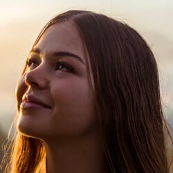 Amanda King - Age, Bio, Family | Famous Birthdays