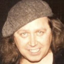 Andy Huggins - Age, Bio, Family | Famous Birthdays