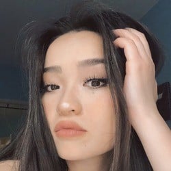 Maddi Koch - Age, Bio, Family | Famous Birthdays