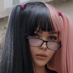 Max True - Age, Bio, Family | Famous Birthdays