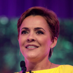 Kari Lake - Age, Bio, Family | Famous Birthdays