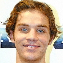 James Lastovic - Age, Bio, Family | Famous Birthdays