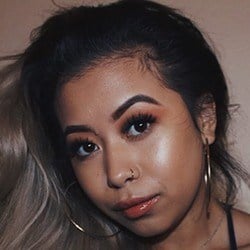 Paia Lee - Age, Bio, Family | Famous Birthdays