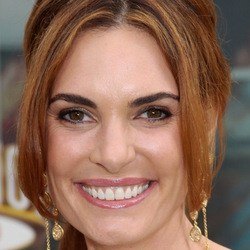 Lisa Linde - Age, Bio, Family | Famous Birthdays