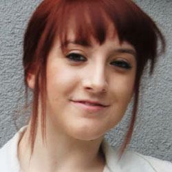 Molly Moon - Bio, Family | Famous Birthdays