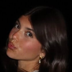 Mira Daisy - Age, Bio, Family | Famous Birthdays