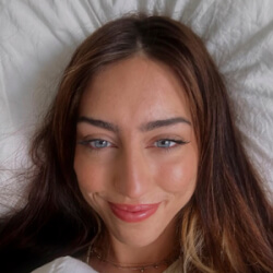 Abbe Lucia - Age, Bio, Family | Famous Birthdays