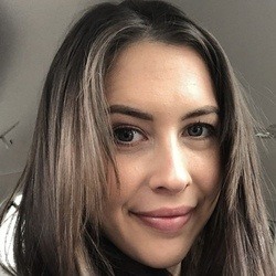 Courtney Lundquist - Age, Bio, Family | Famous Birthdays