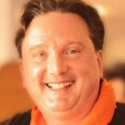 Derek Lyons - Age, Bio, Family | Famous Birthdays