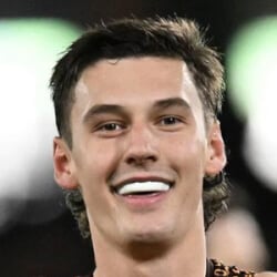Connor MacDonald - Age, Bio, Family | Famous Birthdays