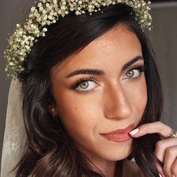 MakeupAndArtFreak - Age, Bio, Family | Famous Birthdays