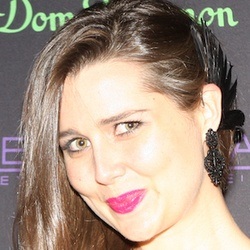 Heather Maltman - Age, Bio, Family | Famous Birthdays