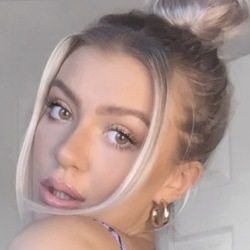 Jess Harding - Age, Bio, Family | Famous Birthdays