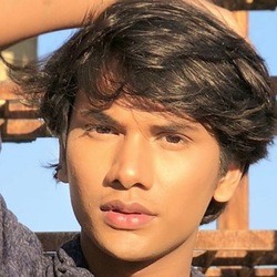 Mohak Mangal - Age, Bio, Family | Famous Birthdays