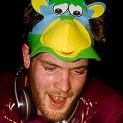Christopher Mercer - Age, Bio, Family | Famous Birthdays