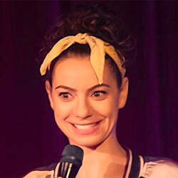 Liz Miele - Bio, Family | Famous Birthdays