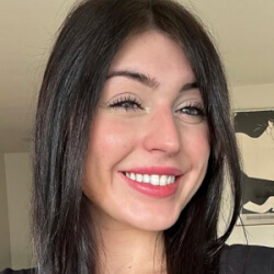 Famous Tays | Famous Birthdays