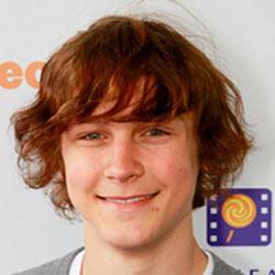 Logan Miller (TV Actor) - Age, Bio, Family | Famous Birthdays