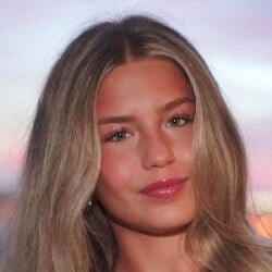 Ava Mina - Age, Bio, Family | Famous Birthdays