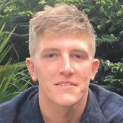 Ewan Mitchell - Age, Bio, Family | Famous Birthdays