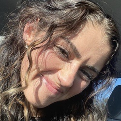 Nikki Mitchell - Age, Bio, Family | Famous Birthdays
