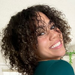 Jenni MJ - Age, Bio, Family | Famous Birthdays
