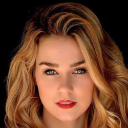 Tessa Mossey - Age, Bio, Family | Famous Birthdays