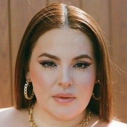 Tori Block - Age, Bio, Family | Famous Birthdays