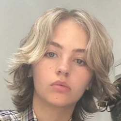 duckie.cos - Age, Bio, Family | Famous Birthdays