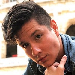 Leeja Miller - Bio, Family | Famous Birthdays
