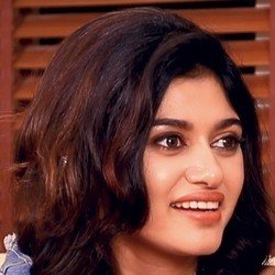 Oviya - Age, Bio, Family | Famous Birthdays