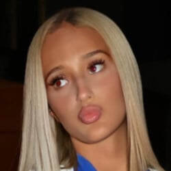 Paris Livvy - Age, Bio, Family | Famous Birthdays
